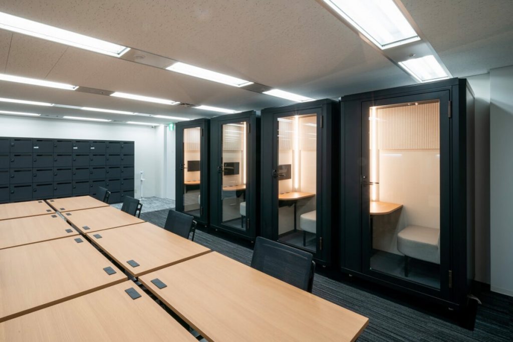 TELECUBE by アイリスチトセ、好印象に特化した〇〇〇と商談成功できそうな設備が揃っている｜オフィス移転マガジン